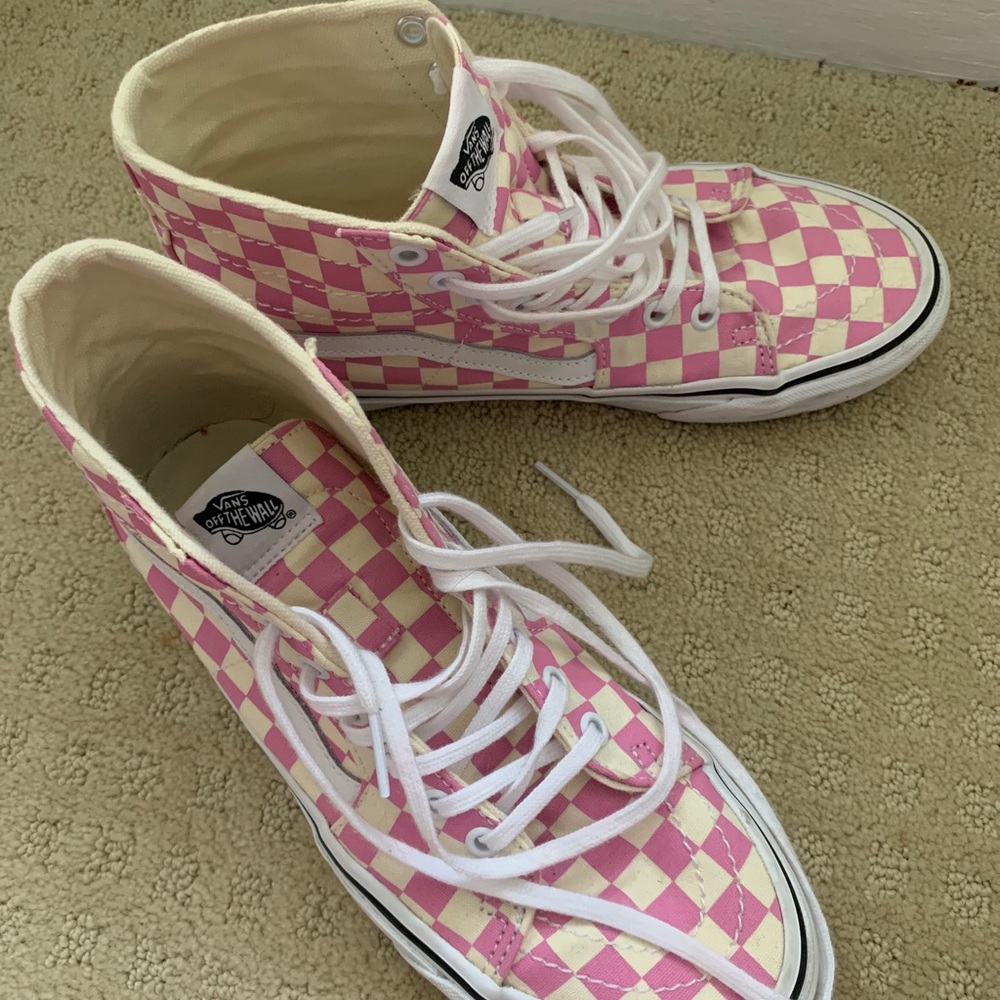 Pink And White Checkered Vans - Gem